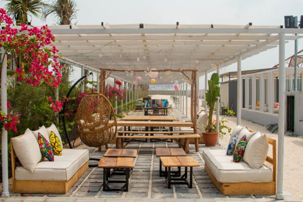 Danfo On The Beach – BOXMALL ONIRU